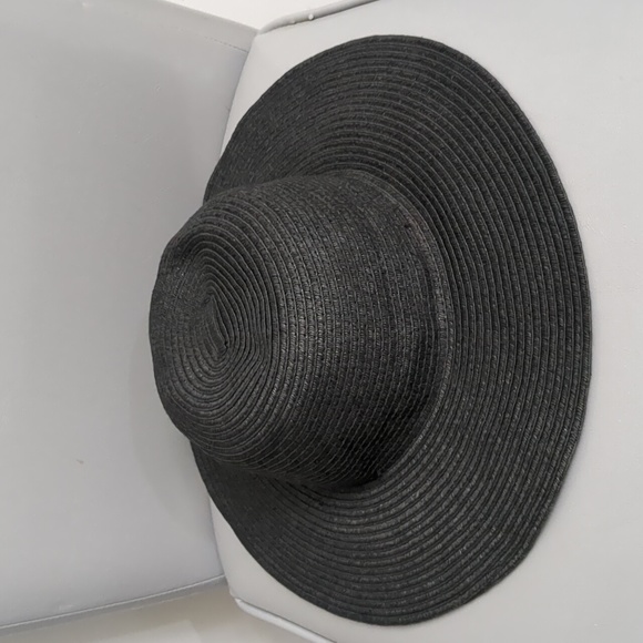 August Hats | Accessories | August Black Straw Sun Hat | Poshmark